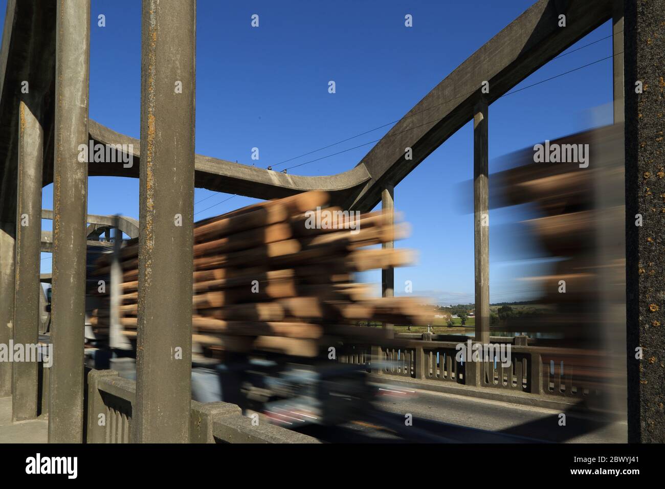 Logging truck new zealand hi-res stock photography and images - Alamy