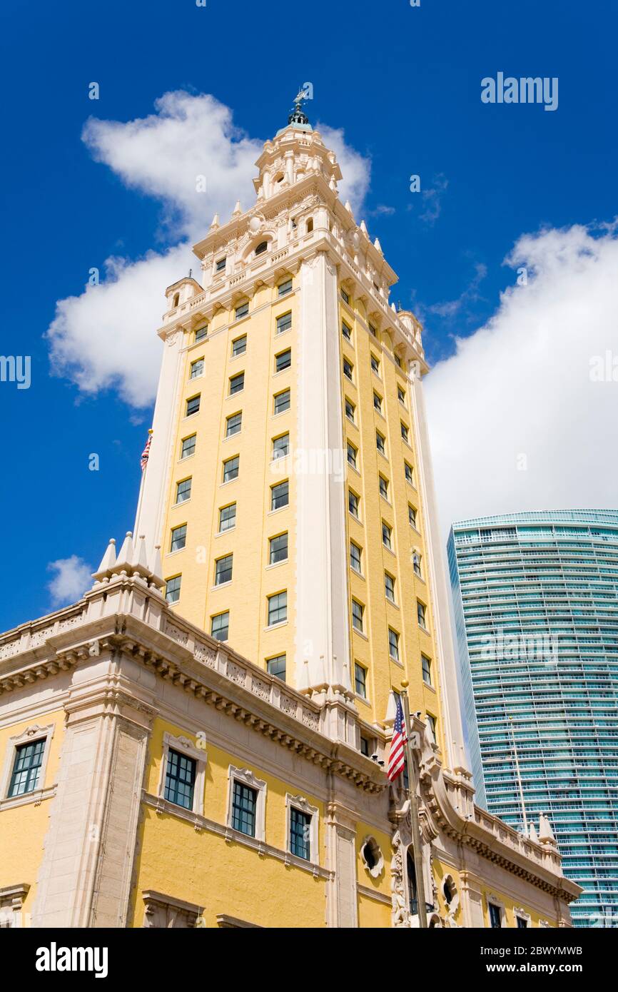 Miami dade college freedom tower hi-res stock photography and images ...