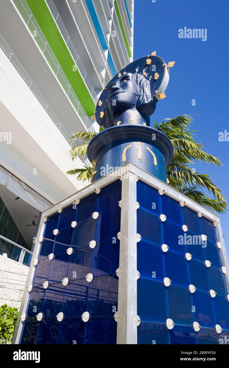 'The Lady of Miami' sculpture by Edouard Duval-Carrie, Miami Riverwalk ...