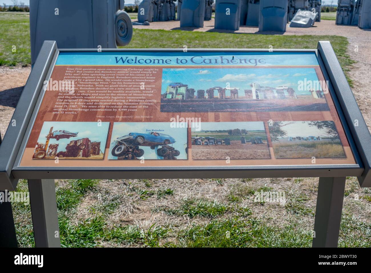 Alliance, NE, USA - May 5, 2019: A welcoming signboard at the entry ...