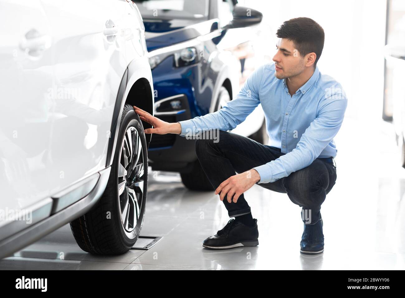 Car wheel rims hi-res stock photography and images - Alamy