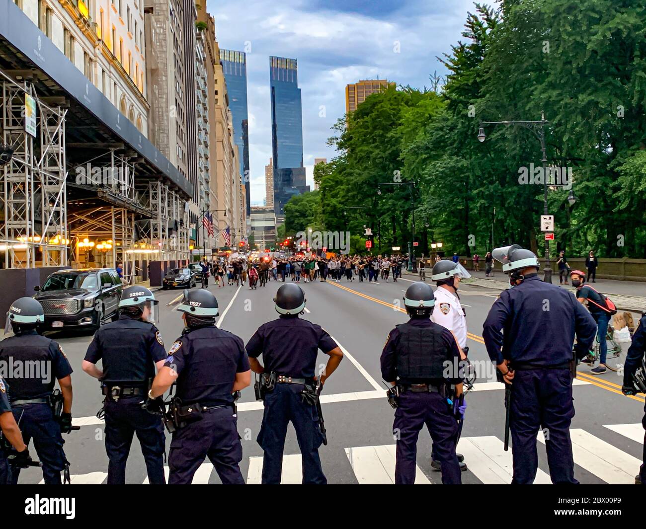 Breaking curfew hi-res stock photography and images - Alamy