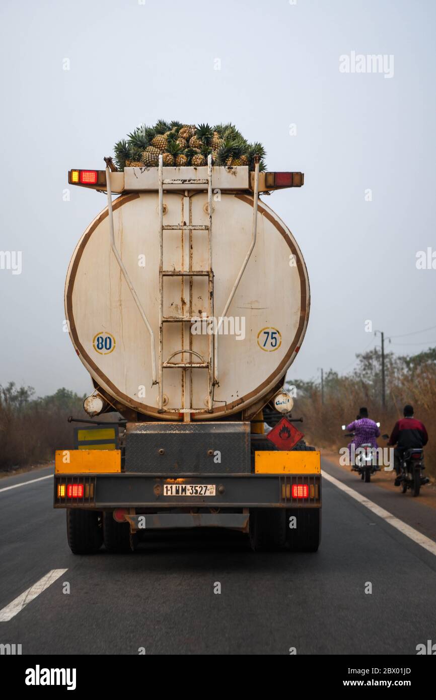 Ananas transport hi-res stock photography and images - Alamy
