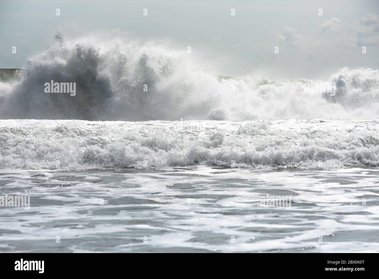 Angry wave hi-res stock photography and images - Alamy