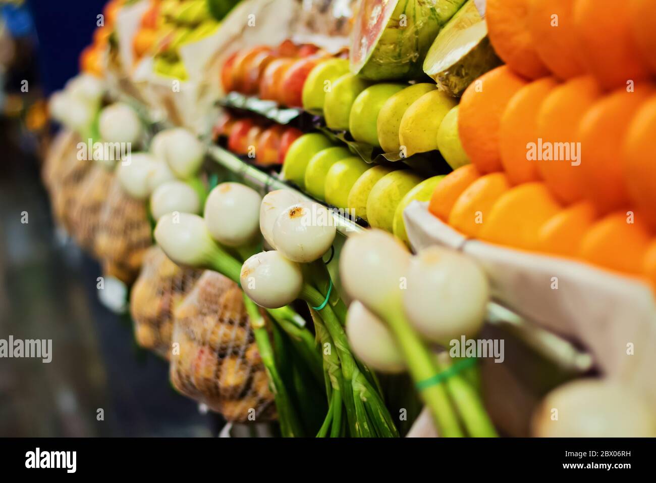 Fruit and vegetable trade Stock Photo - Alamy