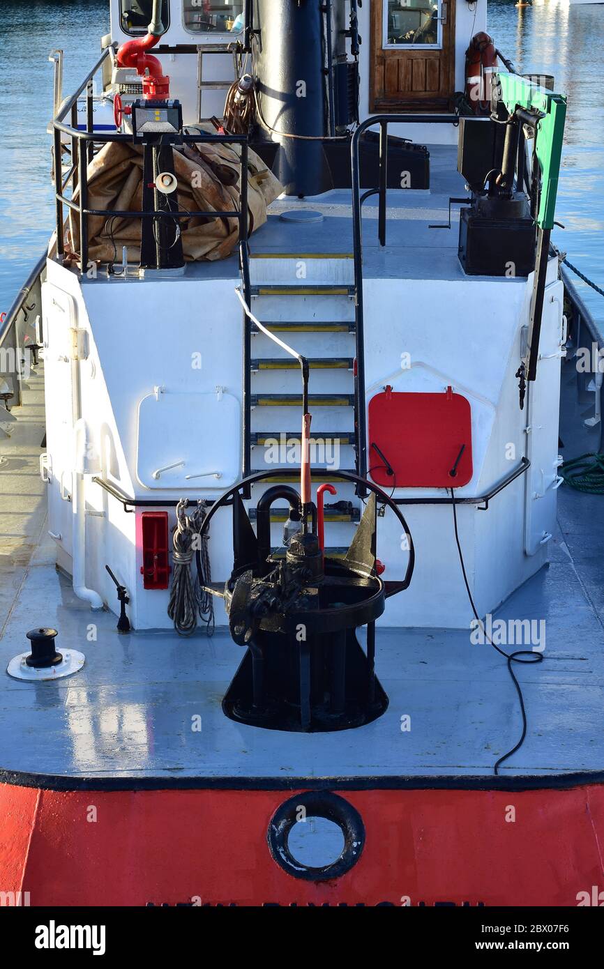Stern loading hi-res stock photography and images - Alamy