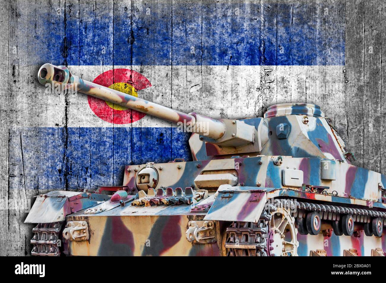 Military tank with concrete Colorado flag Stock Photo - Alamy