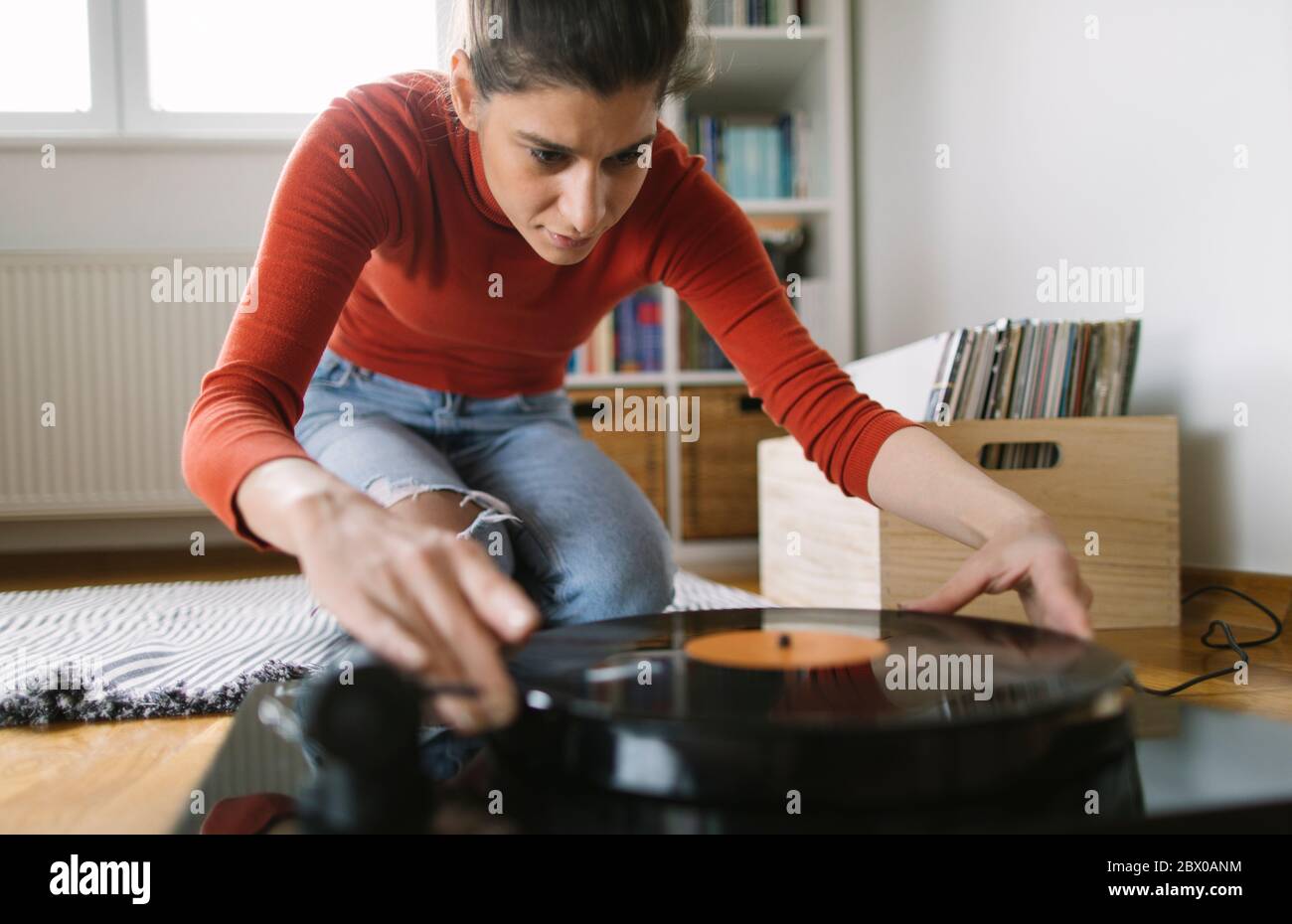 Turntable play vinyl record Stock Photo - Alamy