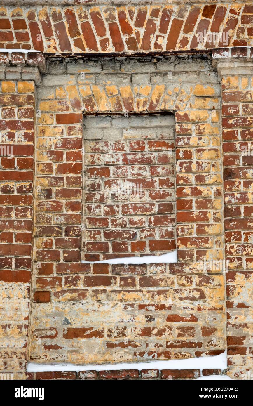 Wall of an old red brick building Stock Photo - Alamy