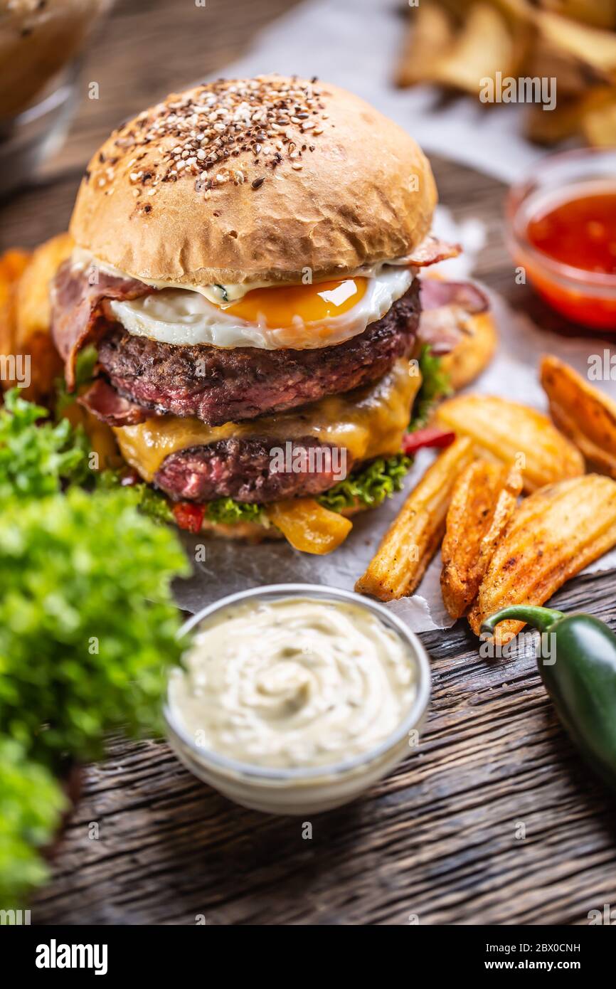 Fast food menu burger High Resolution Stock Photography and Images - Alamy
