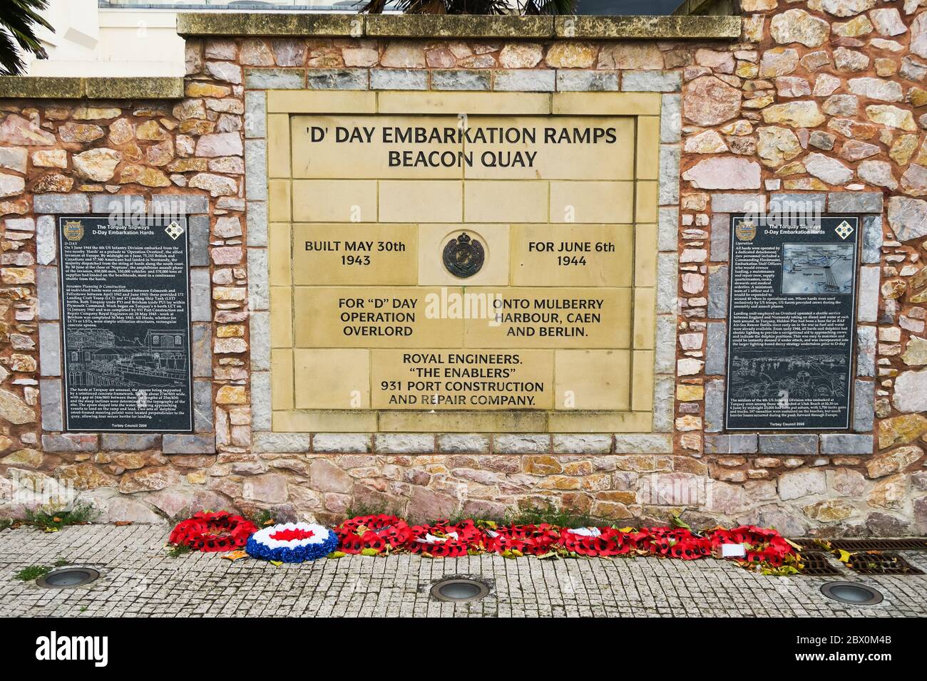 Memorial to the D day embarkation ramps at Torquay, Devon, UK Stock ...