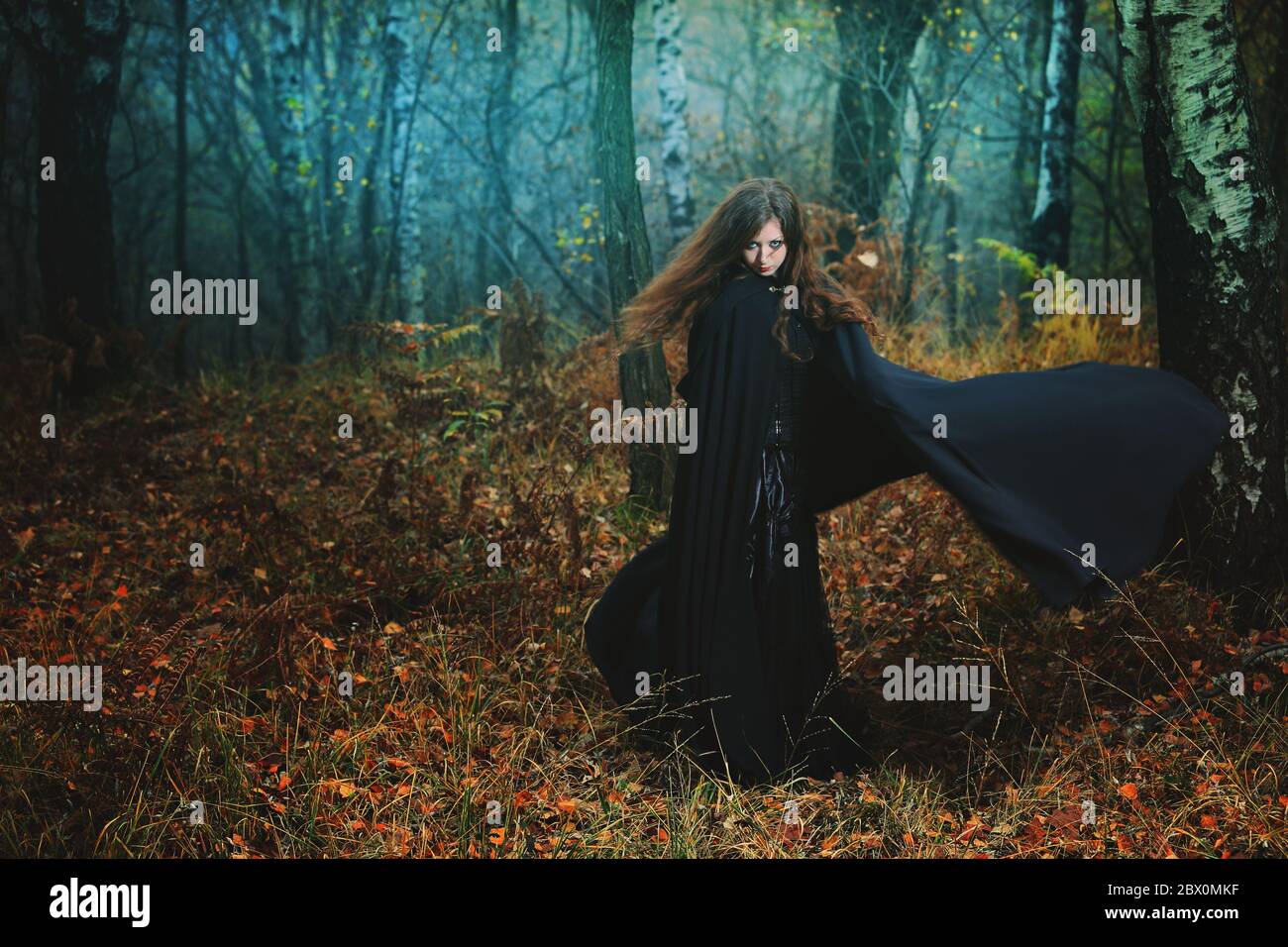 Woman walking alone dark night hi-res stock photography and images - Alamy