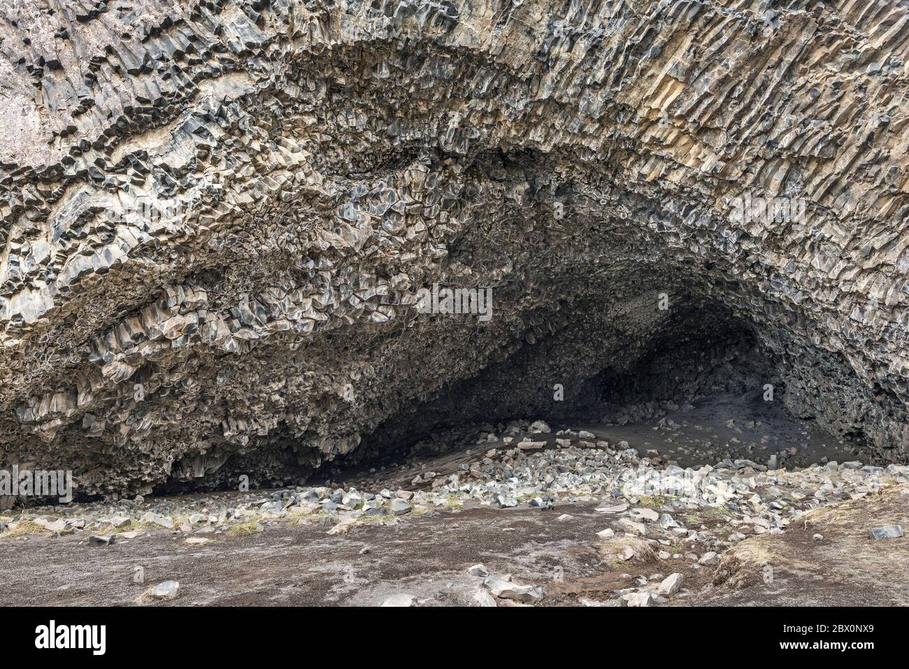 Columnar joints in volcanic rocks hi-res stock photography and images ...