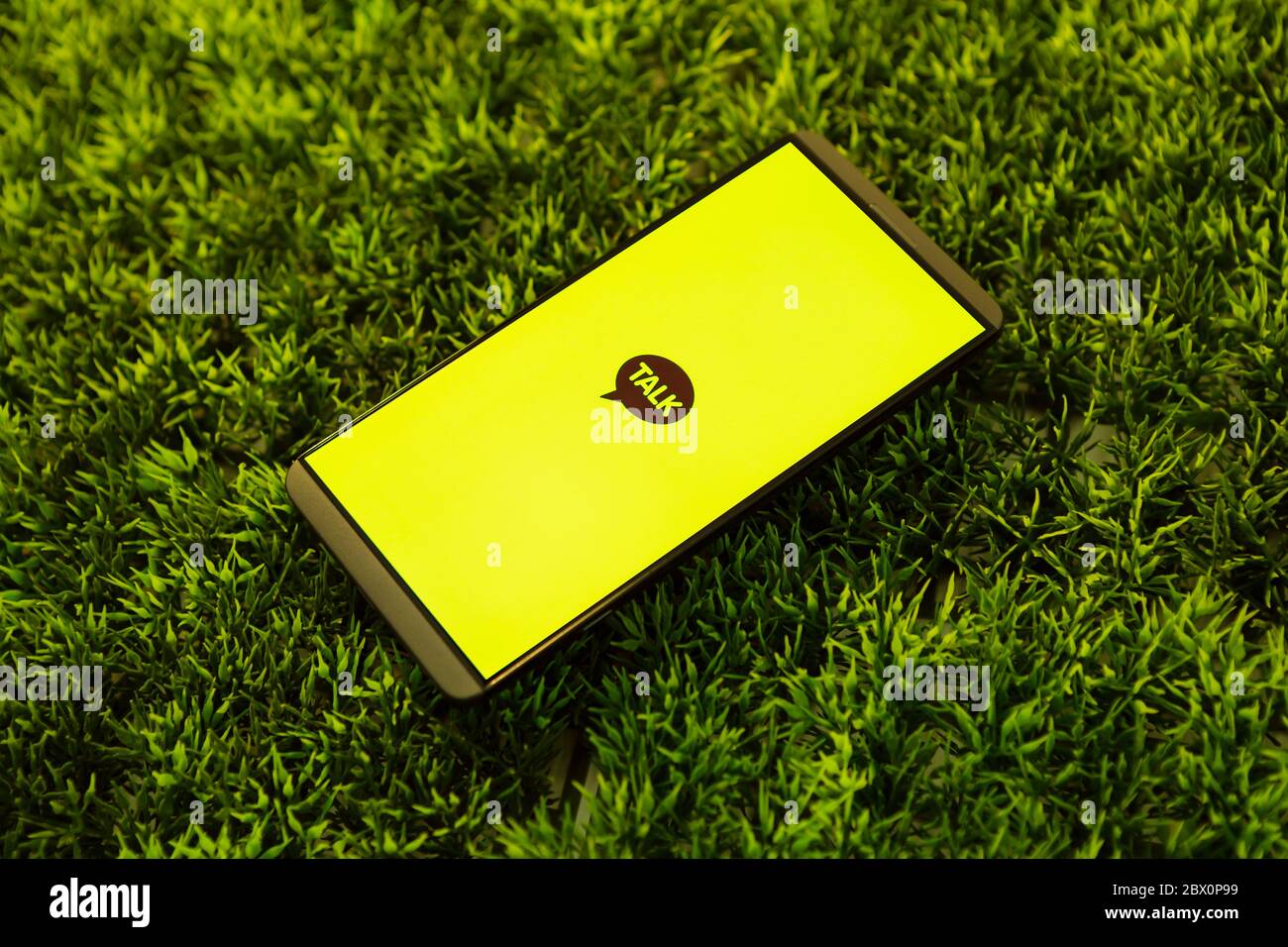 Kakao talk logo hi-res stock photography and images - Alamy