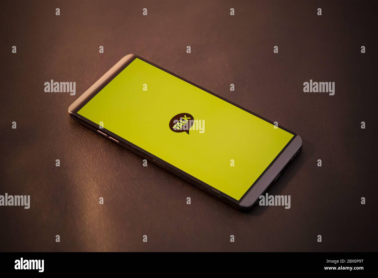 Kakao talk hi-res stock photography and images - Alamy