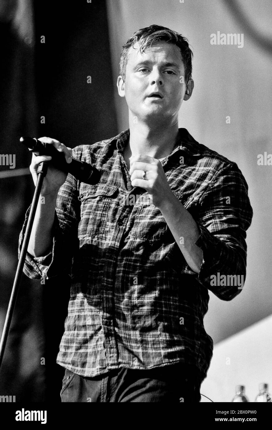 Tom Chaplin Keane High Resolution Stock Photography and Images - Alamy