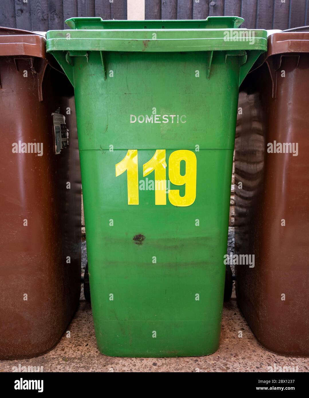 Wheelie bins uk hi-res stock photography and images - Alamy