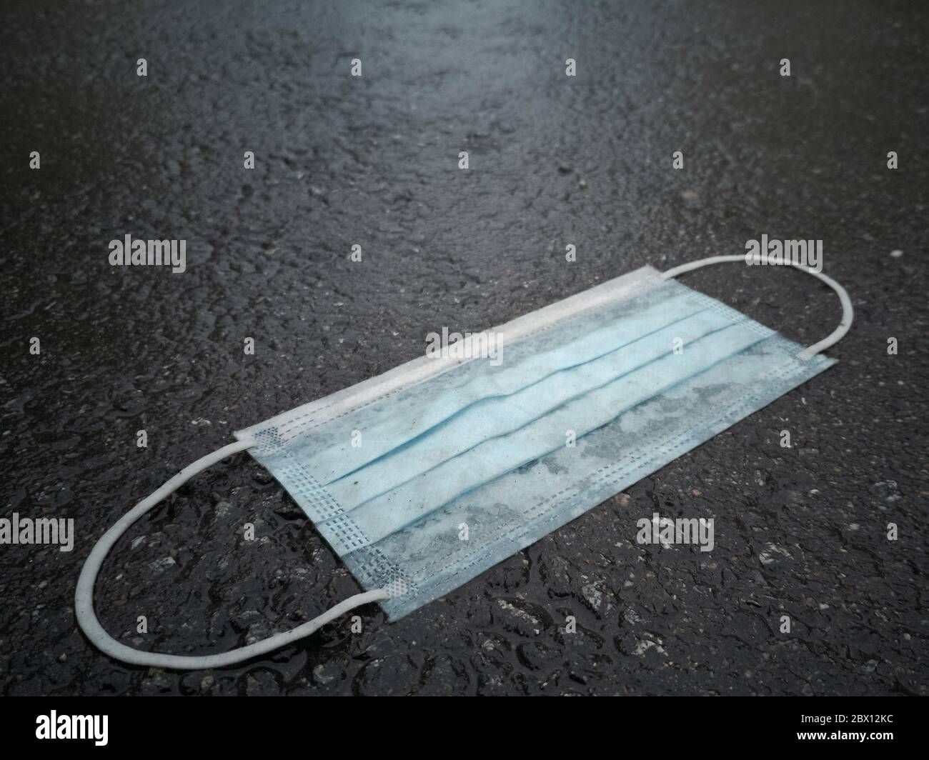 Wet Tarmac High Resolution Stock Photography and Images - Alamy