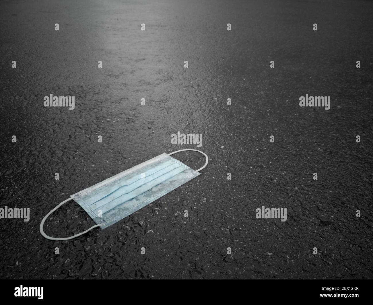 Wet Tarmac High Resolution Stock Photography and Images - Alamy