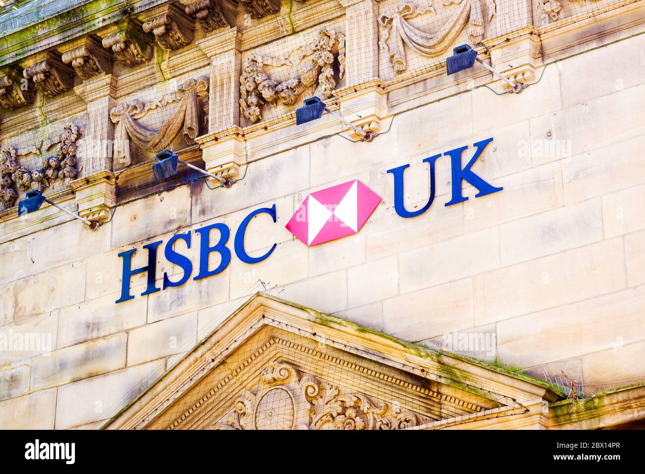 Hsbc bank icon hi-res stock photography and images - Alamy
