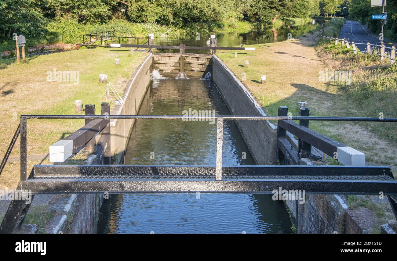 Weybridge Town Lock High Resolution Stock Photography and Images - Alamy