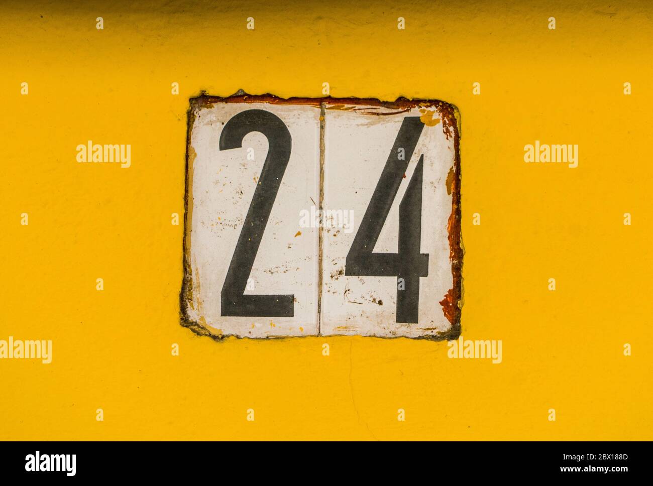 House number 24 hi-res stock photography and images - Alamy