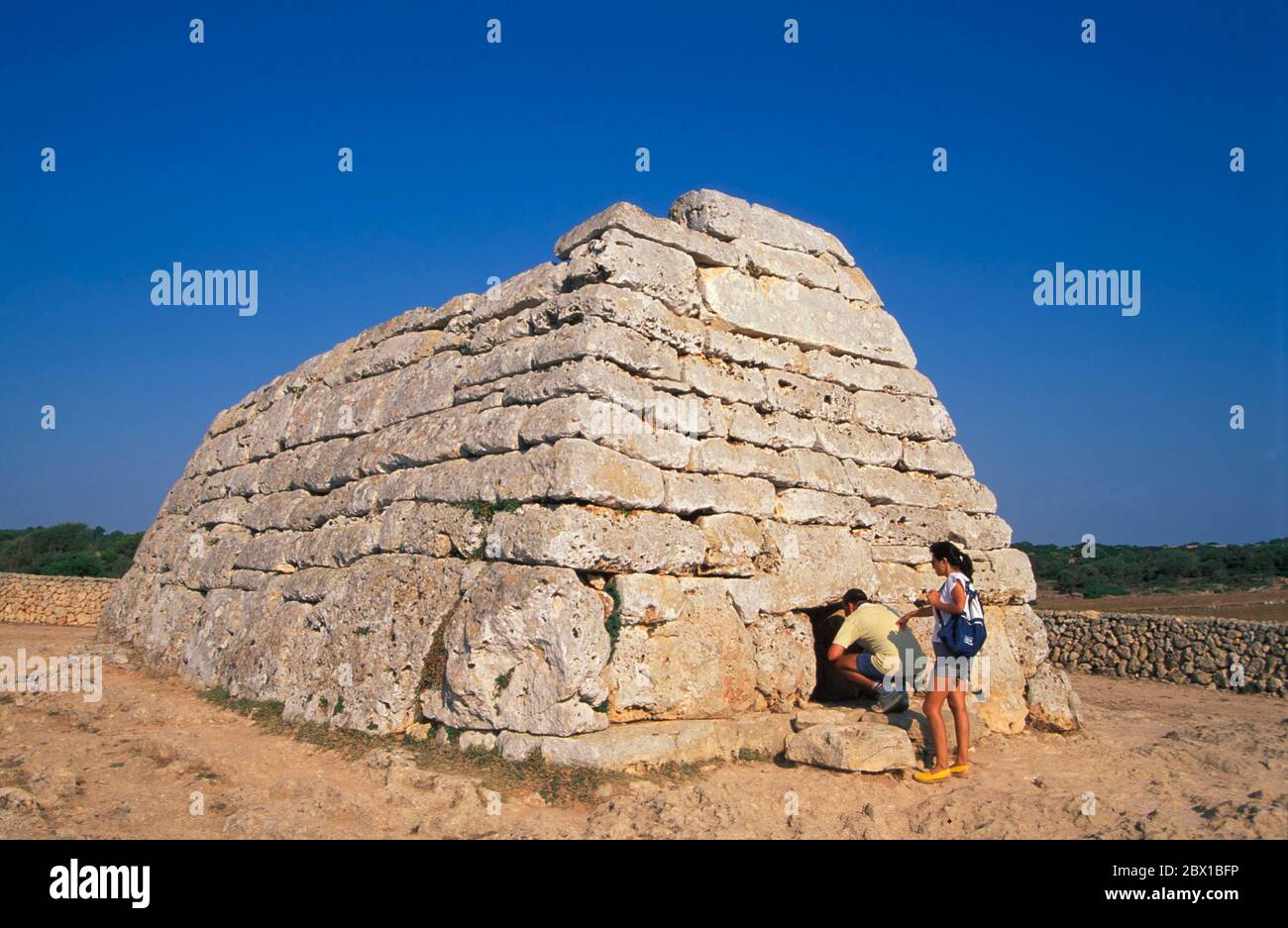 Naveta menorca hi-res stock photography and images - Alamy