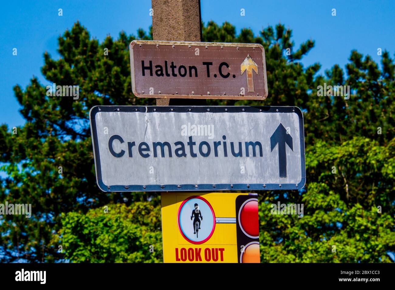 Crematorium sign against a blue sky at Lancaster Stock Photo - Alamy