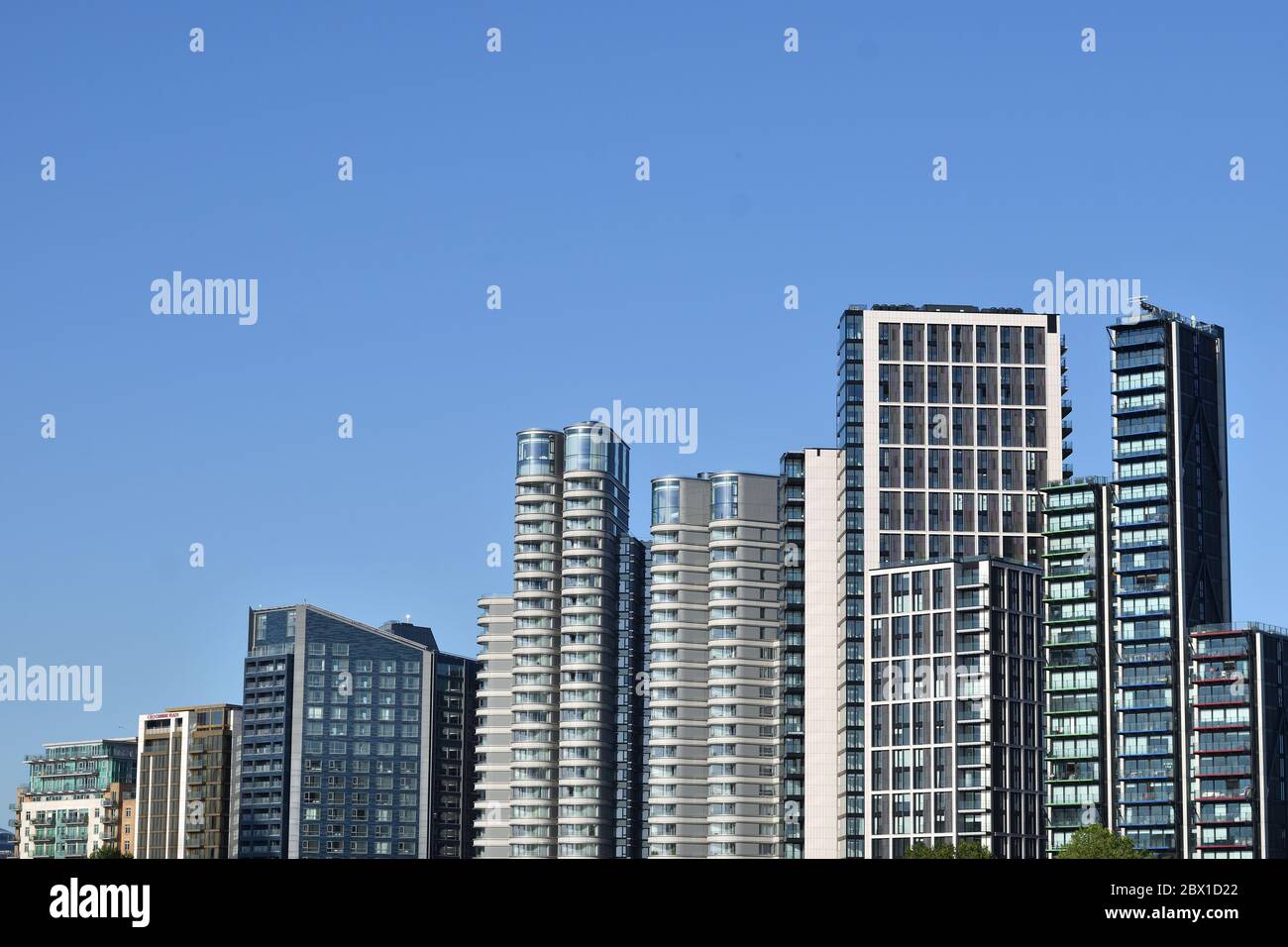 Albert embankment hi-res stock photography and images - Alamy