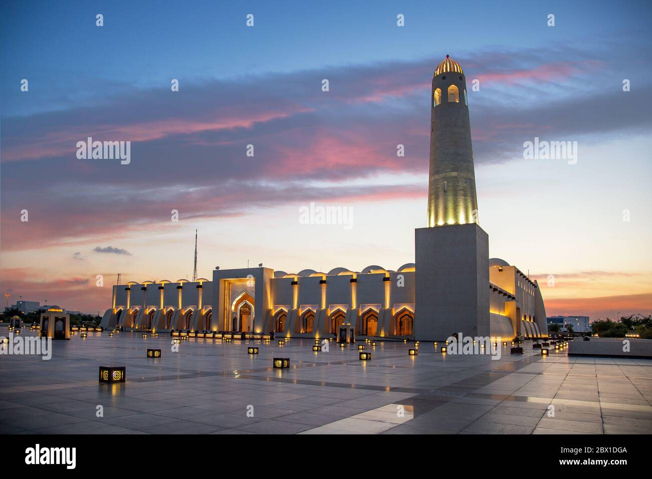 Mosque doha hi-res stock photography and images - Alamy