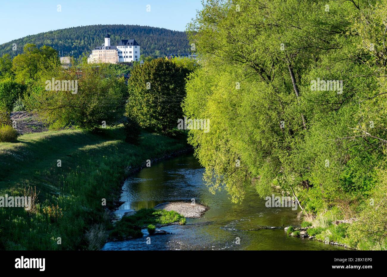 Greiz, Germany. 07th May, 2020. View over the valley of the White ...