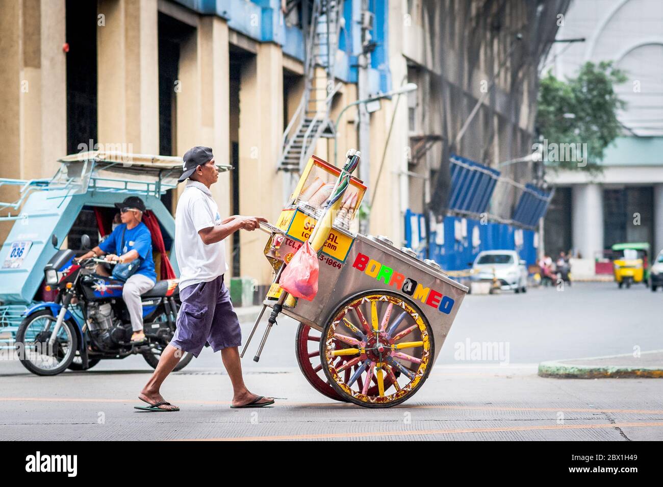 Food cart filipino hi-res stock photography and images - Alamy