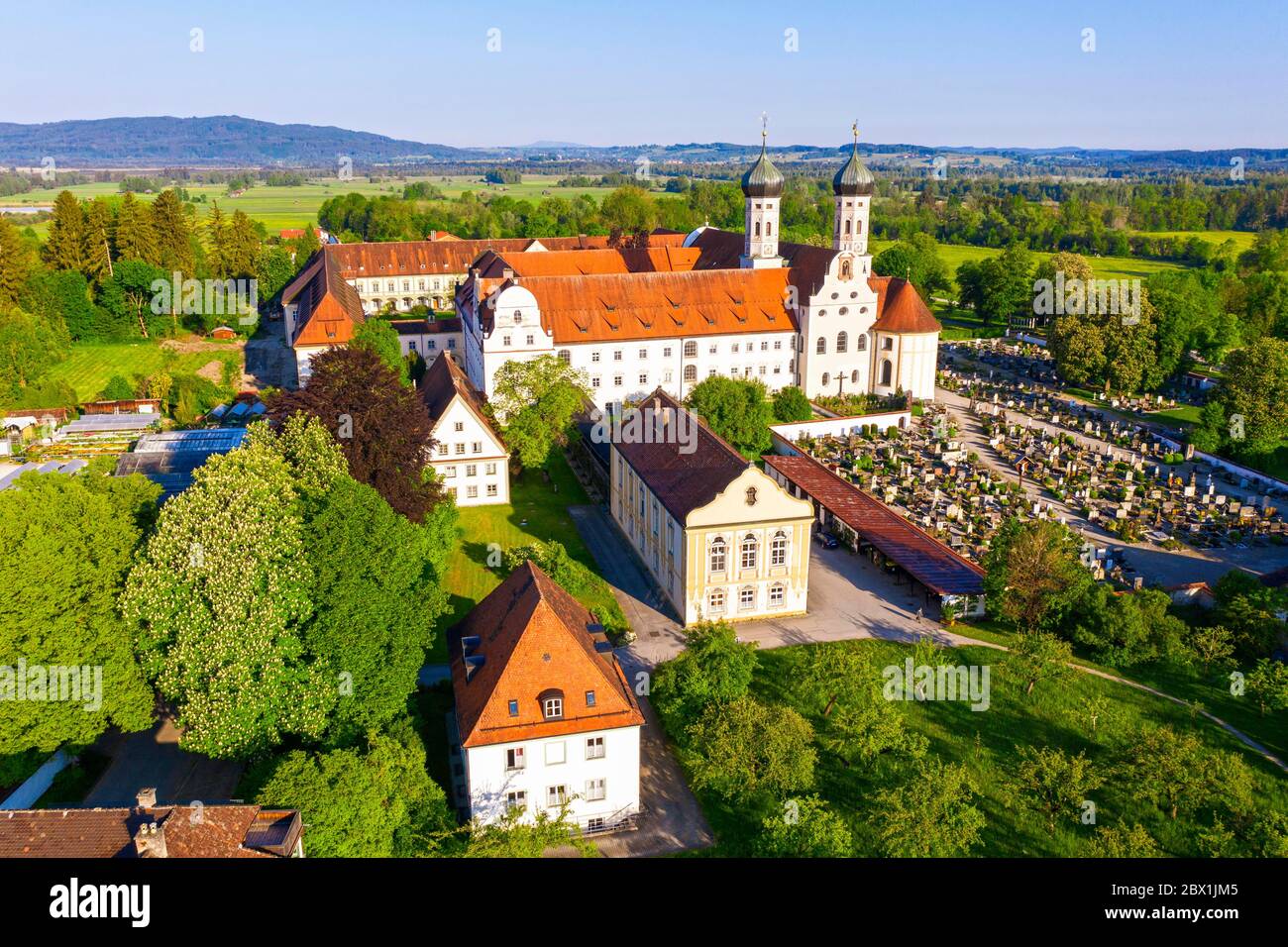 Old abbey library hi-res stock photography and images - Alamy