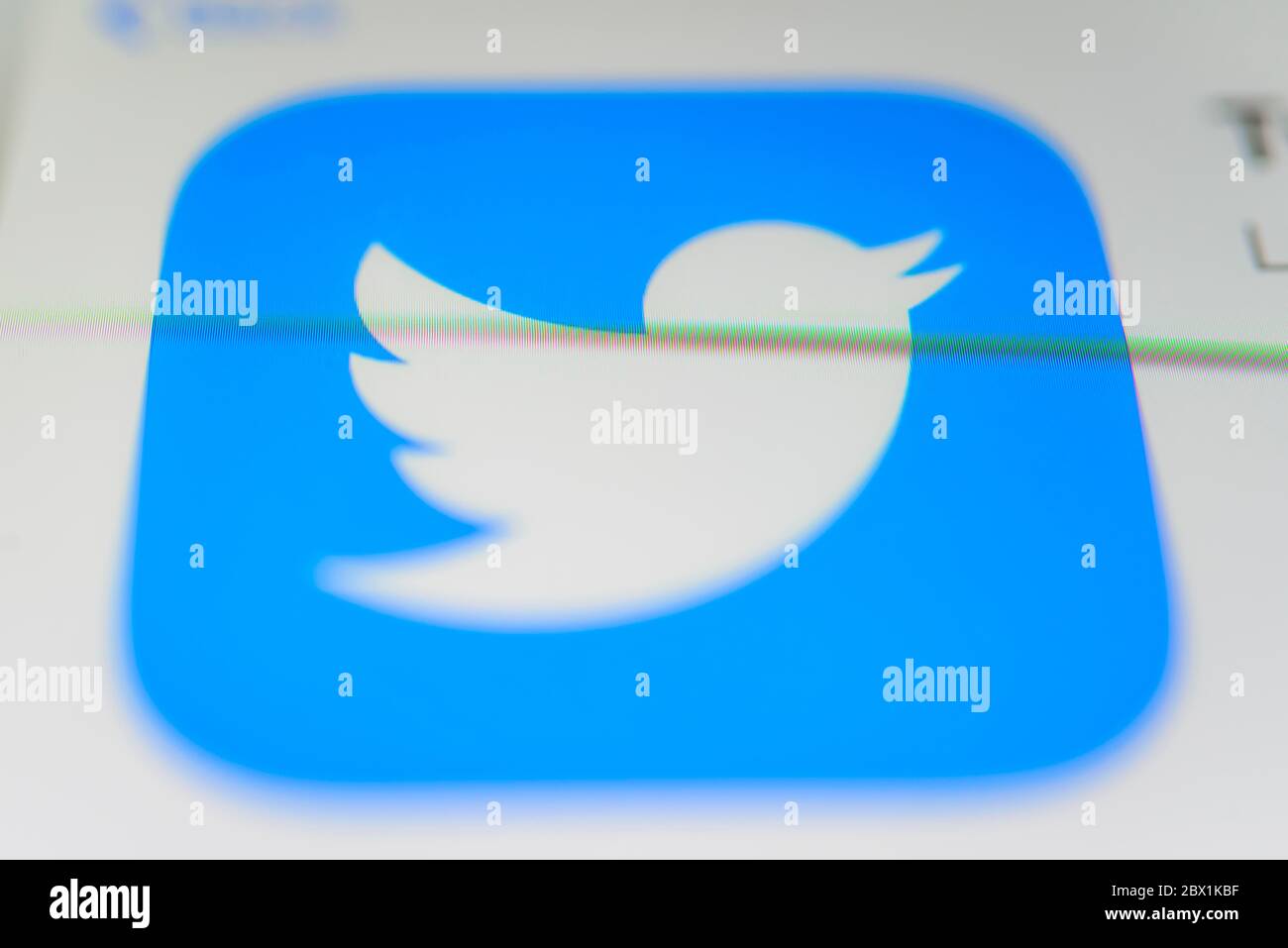 Twitter logo app icon hi-res stock photography and images - Alamy