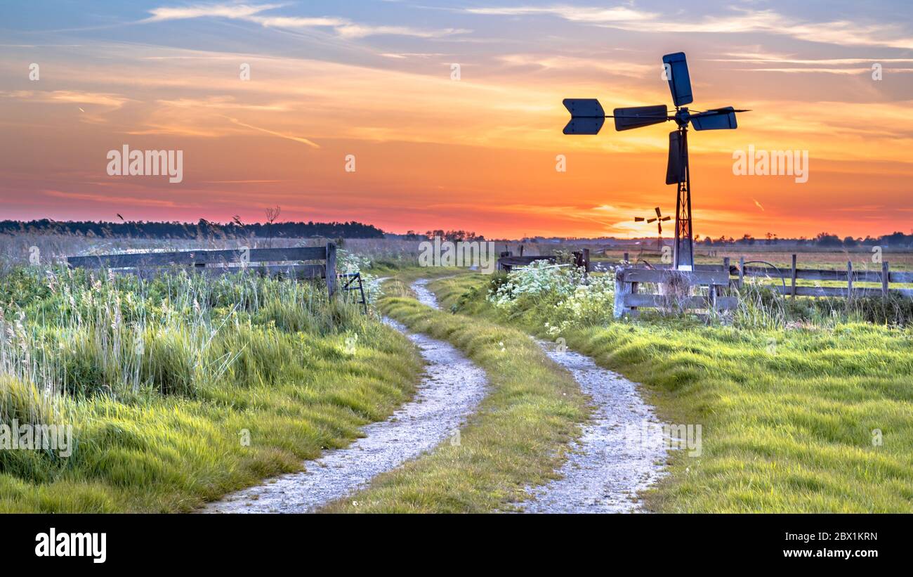 American turbine water wheel hi-res stock photography and images - Alamy