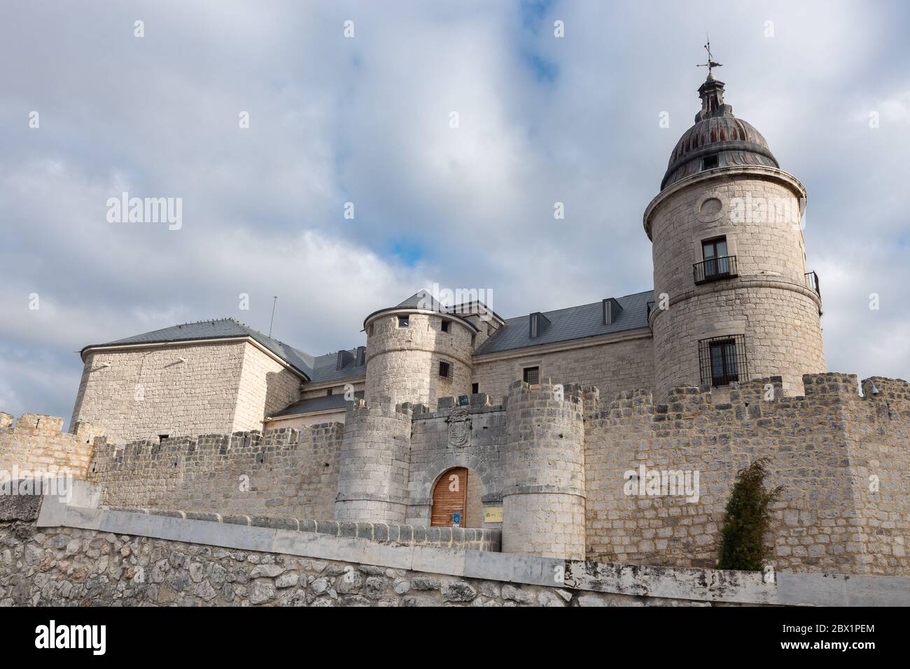 Castle of Simancas, Valladolid province, Spain Stock Photo - Alamy