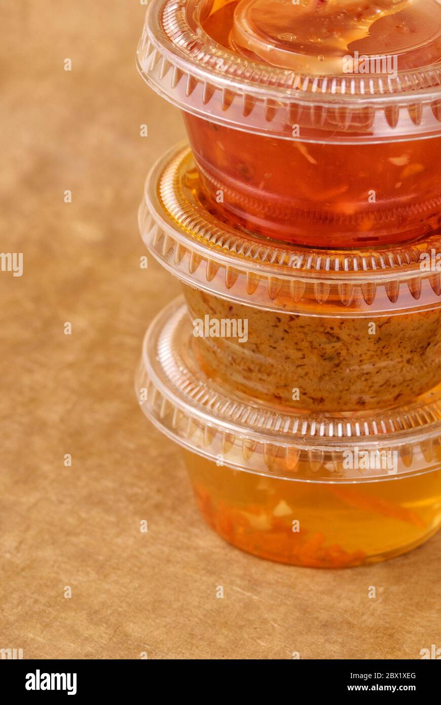 Take out food in plastic containers hi-res stock photography and images ...