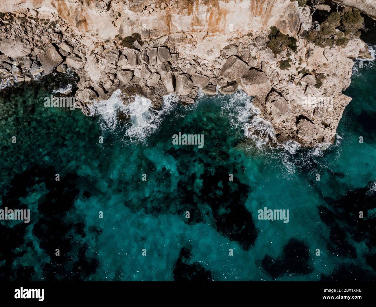 Cliff top scenery hi-res stock photography and images - Alamy