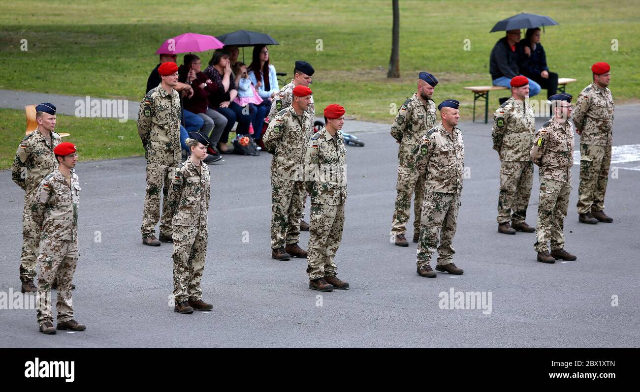 Deployment roll call hi-res stock photography and images - Alamy