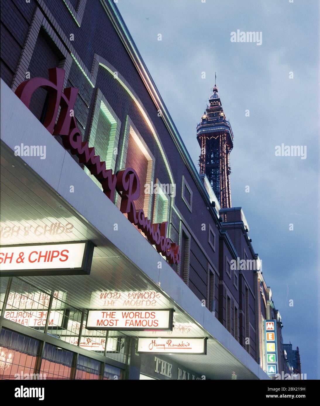 Blackpool 20th century hi-res stock photography and images - Alamy