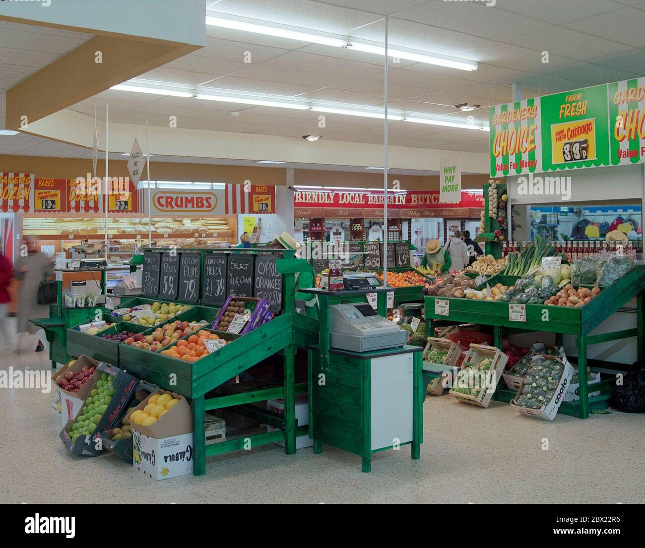 Kwik save supermarket liverpool hi-res stock photography and images - Alamy