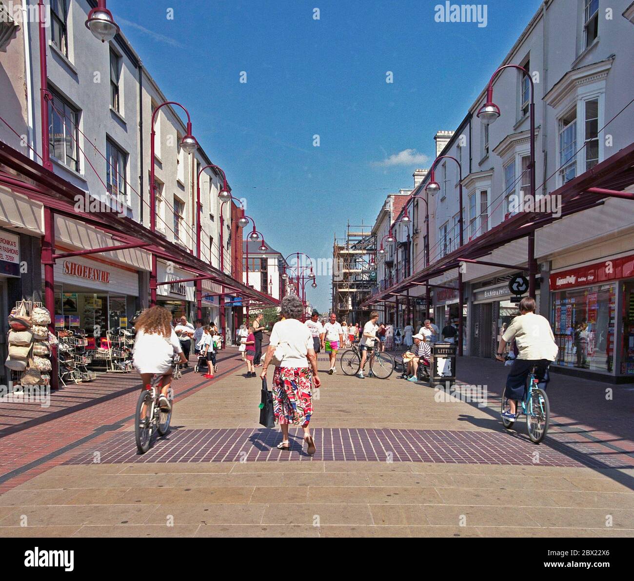 Llanelli wales town centre hi-res stock photography and images - Alamy