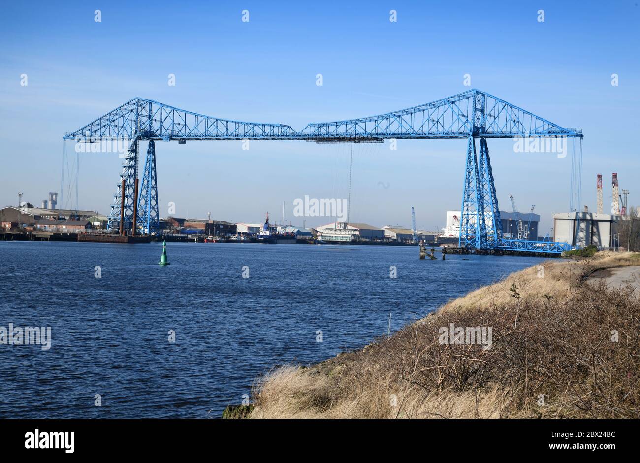 The Transporter Bridge across the river Tees in Middlesbrough Stock ...