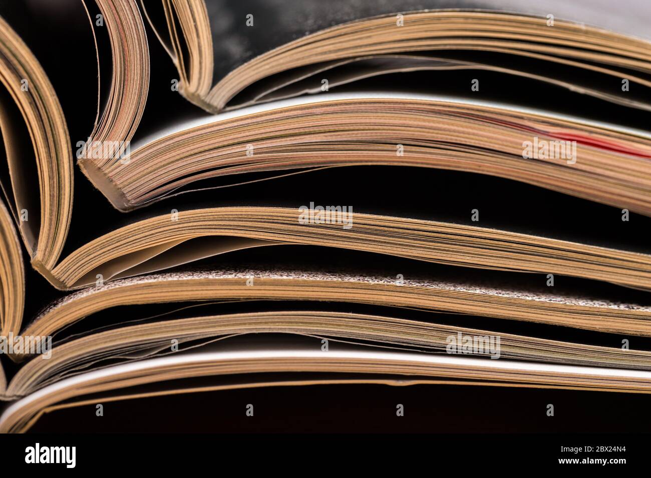 Pile magazines on table hi-res stock photography and images - Alamy