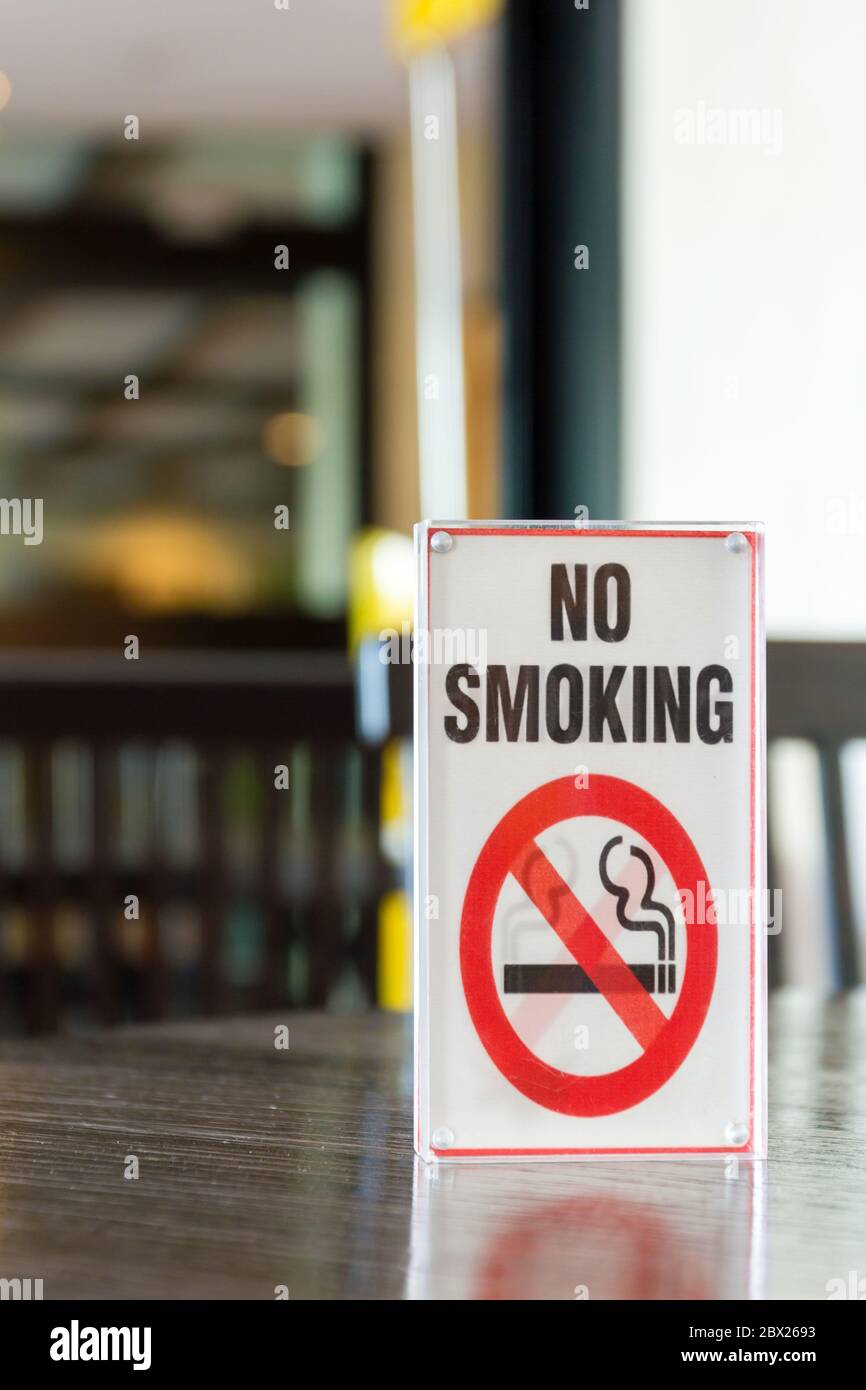 Signs of non smoking in restaurant Stock Photo - Alamy
