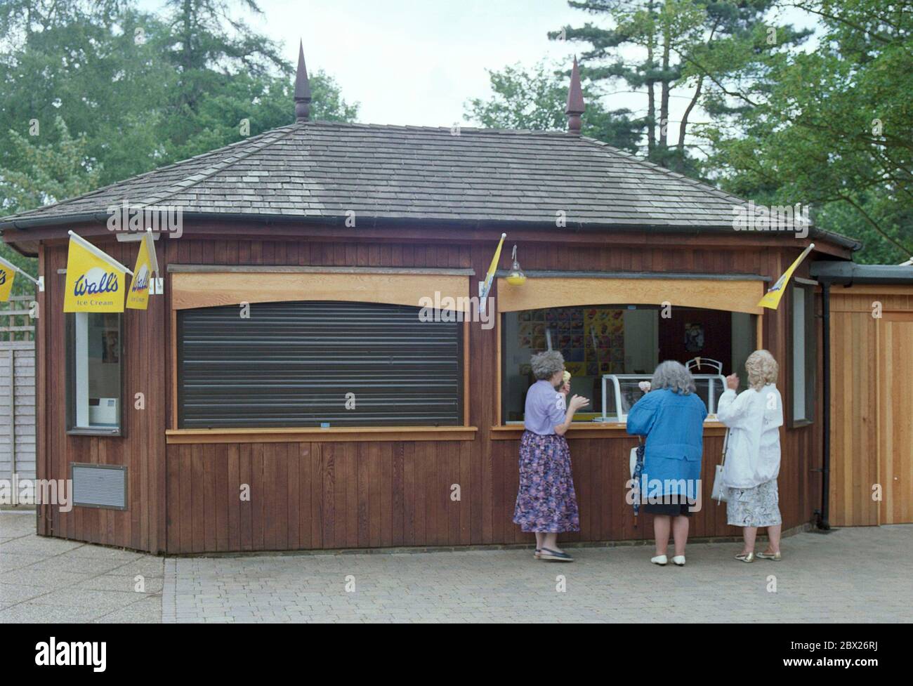 1995, visitors at Sandringham Country Park, Norfolk, eastern England ...