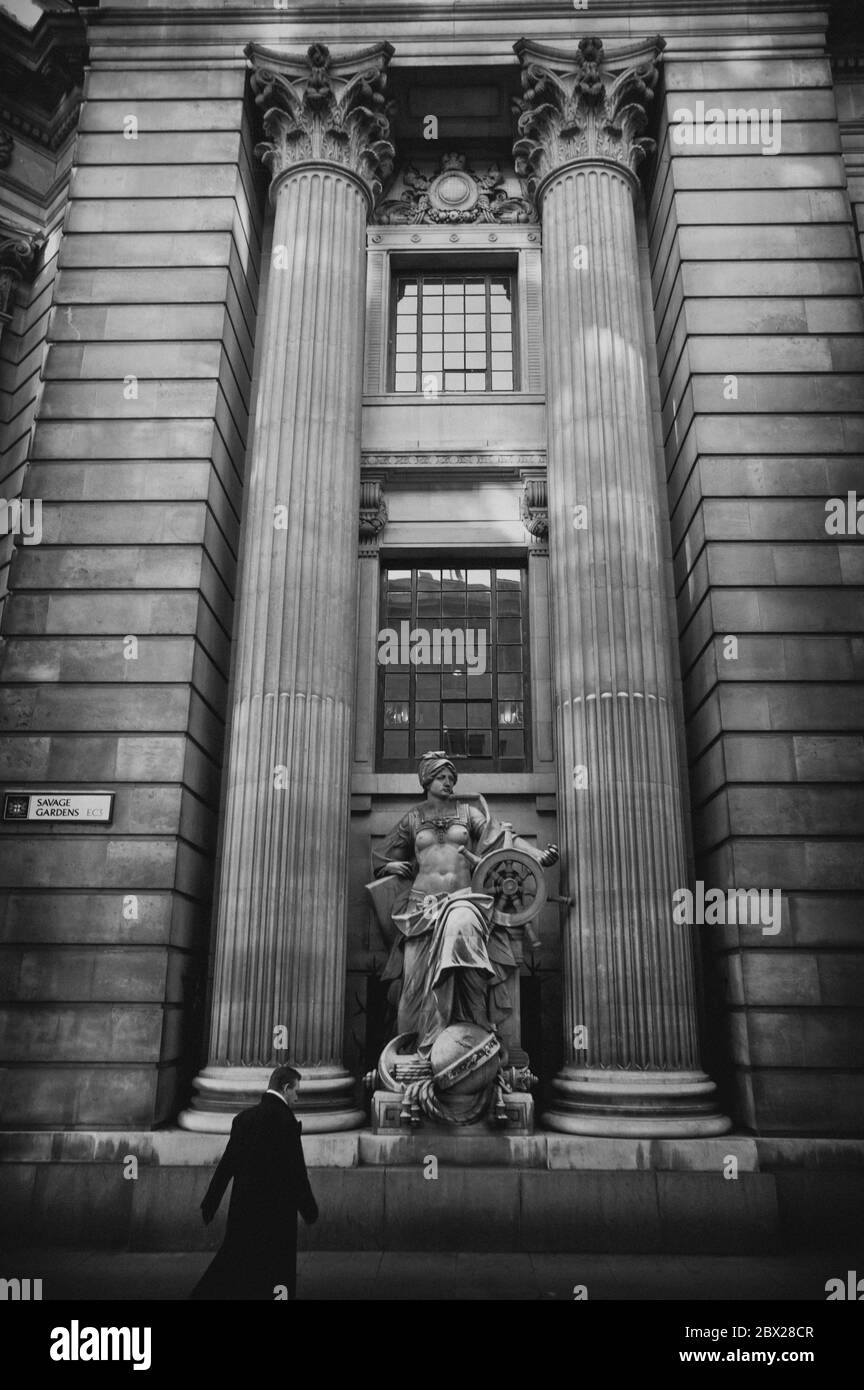 Corinthian square column Black and White Stock Photos & Images - Alamy