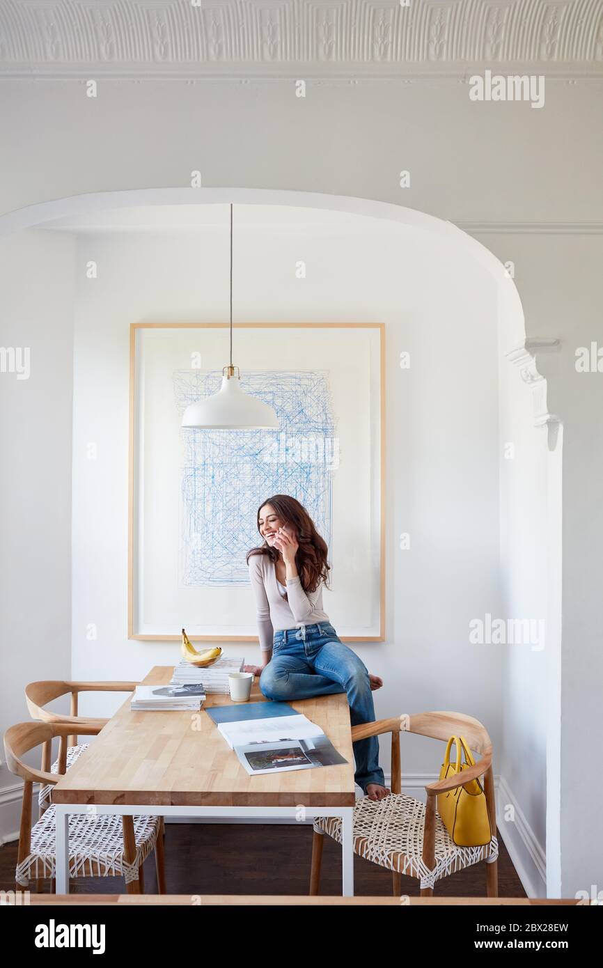 Kitchen nook table hi-res stock photography and images - Alamy