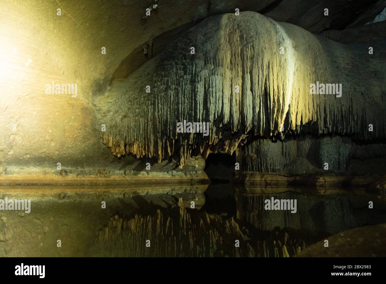 Underground rock formation hi-res stock photography and images - Alamy