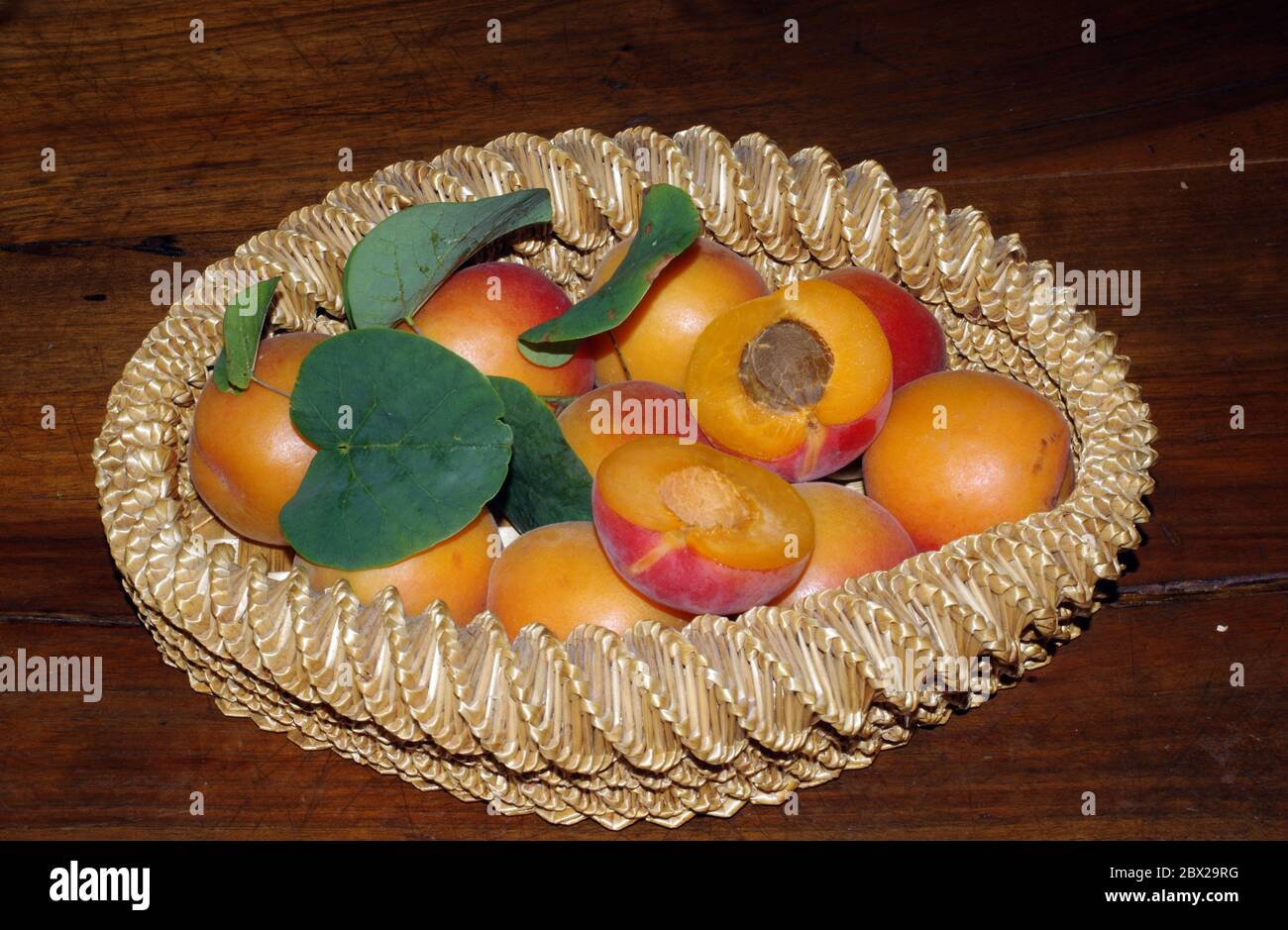 Nourishment table hi-res stock photography and images - Alamy